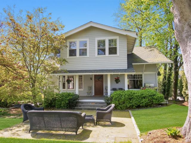 17 Ballwood Rd, Old Greenwich, CT 06870 | MLS #124783