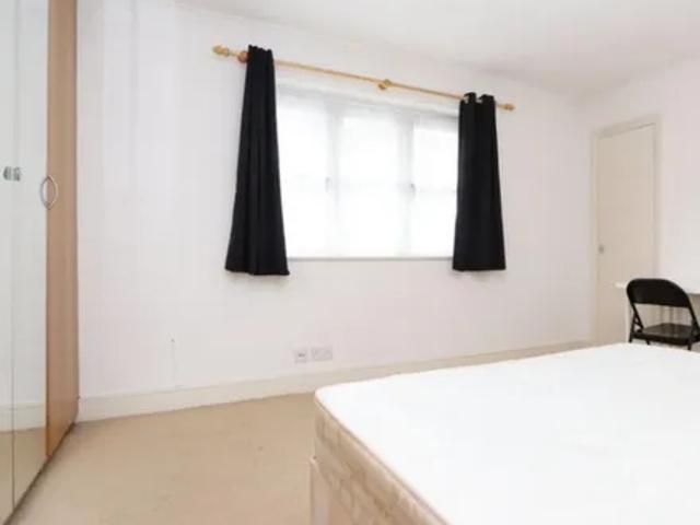 17 Bartlett Close, London, E14 6LH, United Kingdom | Room for rent #154573226 | Rentberry