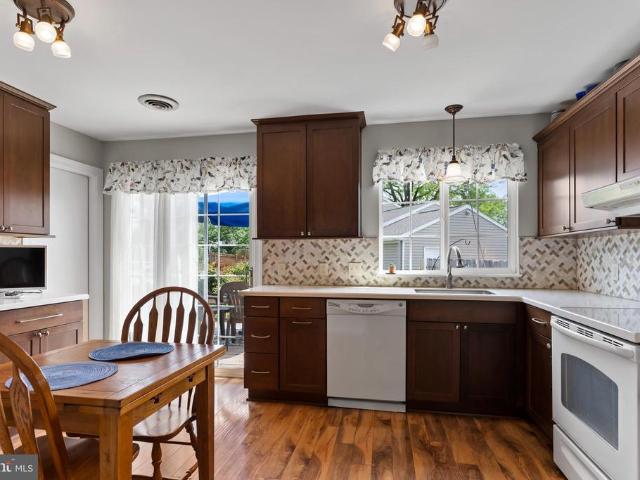 17 Bayberry Drive