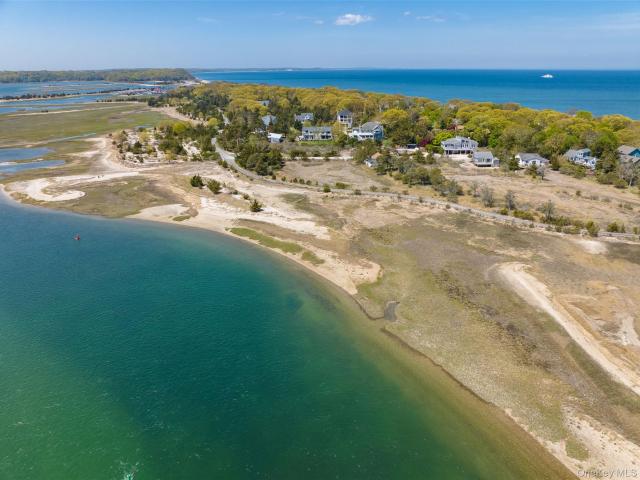 17 Beach Plum Lane