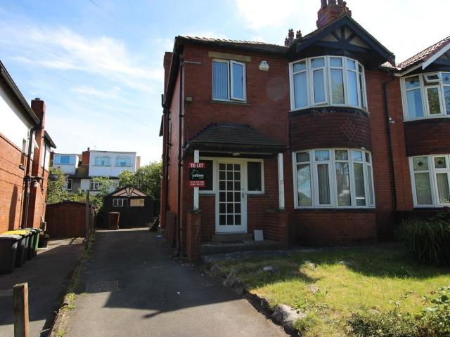 17 Becketts Park Crescent. 3 bed property to rent £1,365 pcm £315 pw