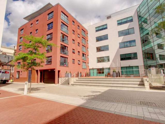 17 Bedroom Apartment Flat