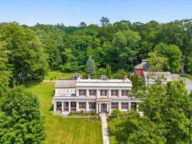 17 bedroom, Arlington VT 05250 LS101897509