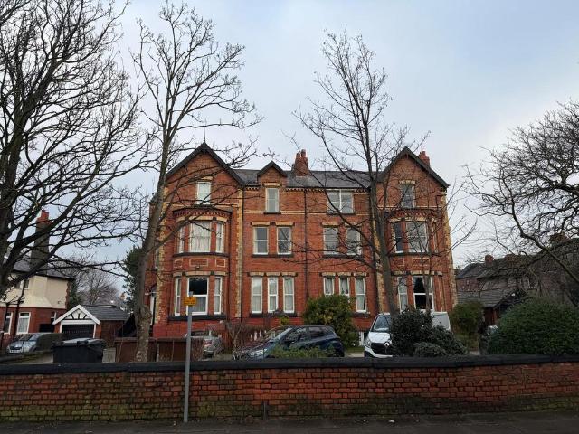 17 bedroom flat for sale