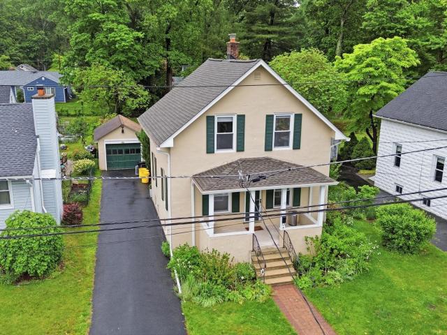 17 Berrien Avenue