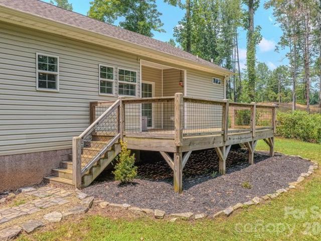 17 Berry Hill Rd, Asheville, NC 28806
