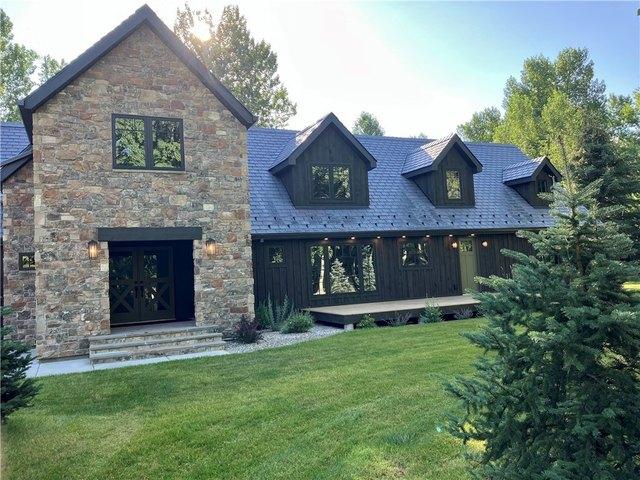 17 Bighorn Rd, Red Lodge, MT 59068