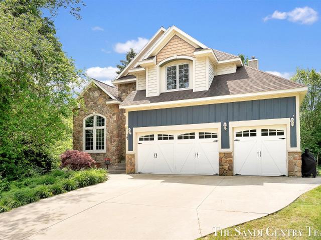 17 Boulder Drive
