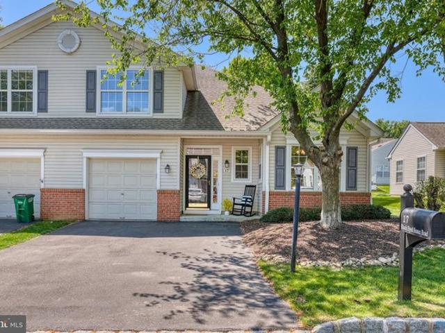 17 Black Eyed Susan Rd, Langhorne, PA 19047
