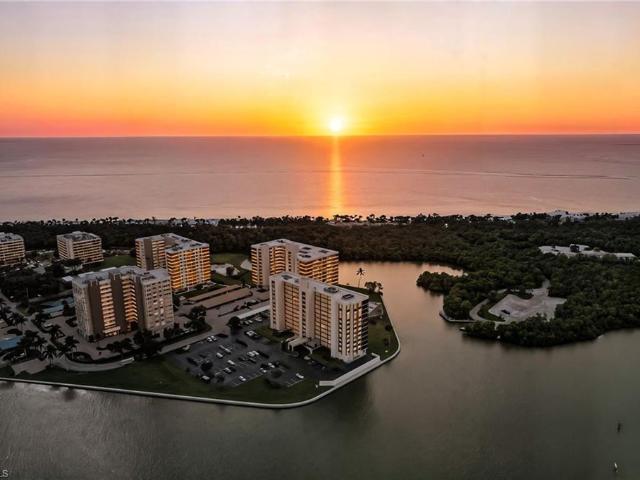 17 Bluebill Ave, Unit 1005, Naples, FL 34108 | MLS #225078 | Compass