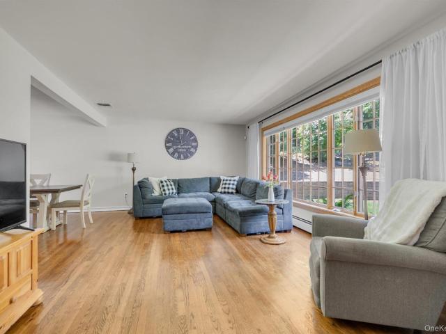 17 Broadview Avenue