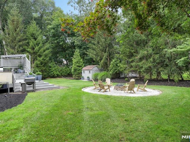 17 Brook Avenue