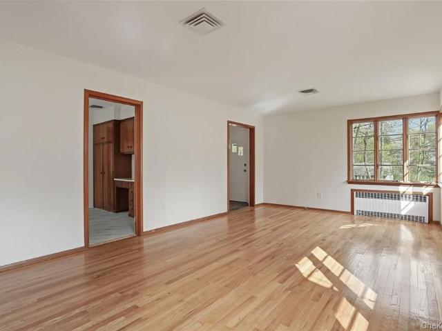 17 Brookside Avenue