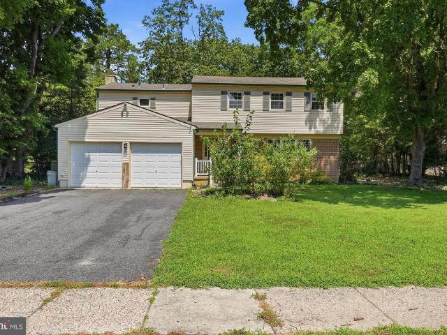 17 Briarwood Drive