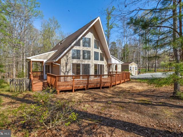 17 Bridlewood Dr, Palmyra, VA 22963 | MLS #VAFN2000 | Compass