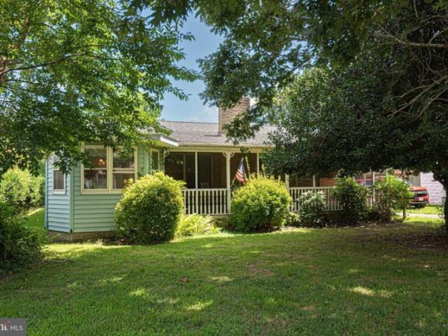 17 Burley St, Berlin, MD 21811