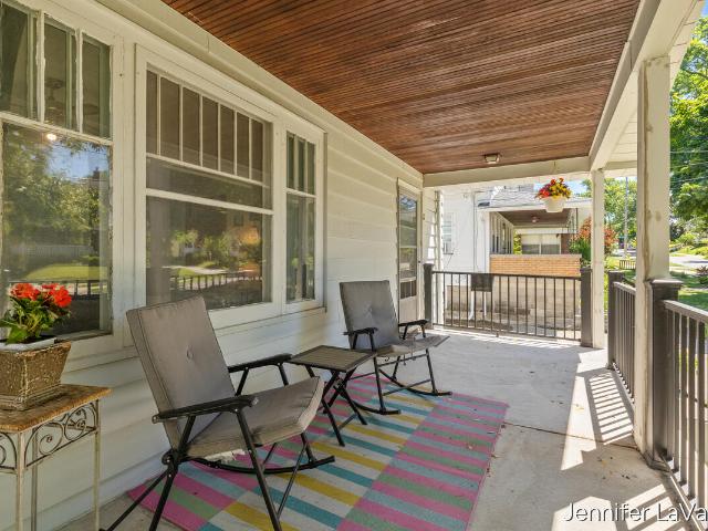 17 Burr Oak Street