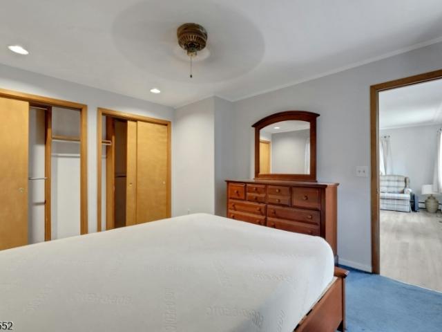 17 Butler Pl