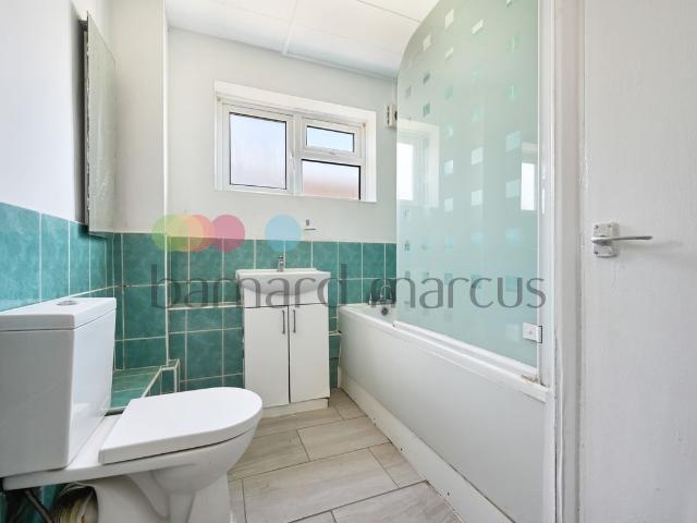 17 Canterbury Road, Croydon CR0, 2 bed flat to rent, £1,750 pcm | PrimeLocation