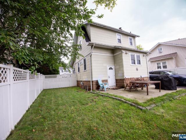 17 Carnation Street