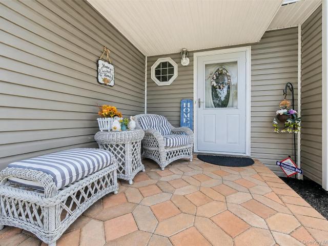 17 Carriage Lane