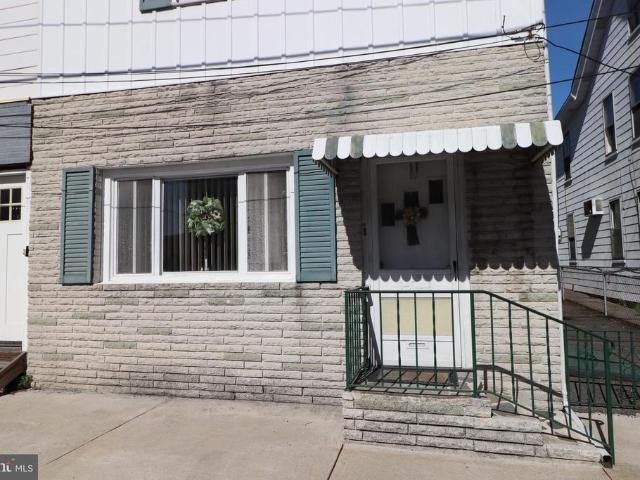 17 Center Street