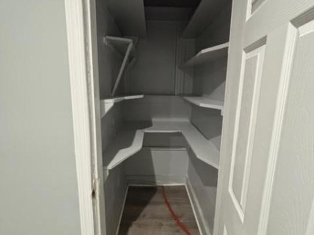 17 Cedar Ave