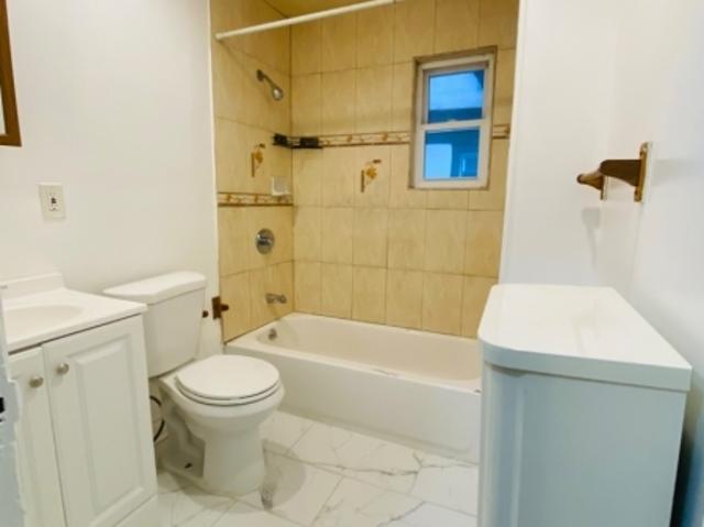 17 Chelsea Ave # 2