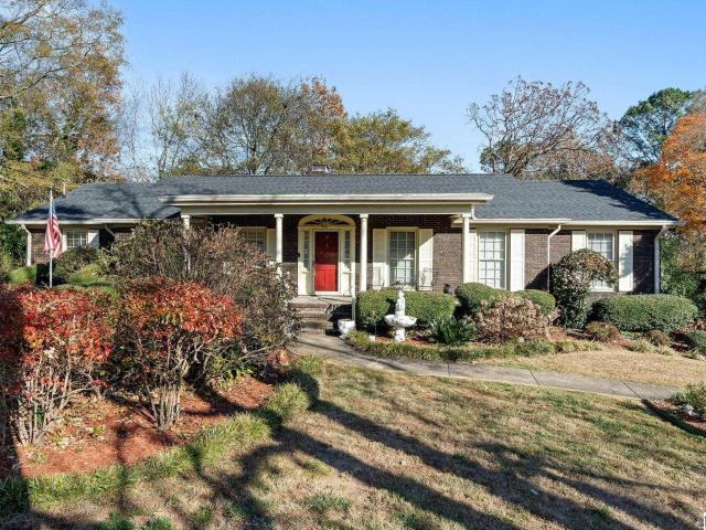 17 Christopher Way