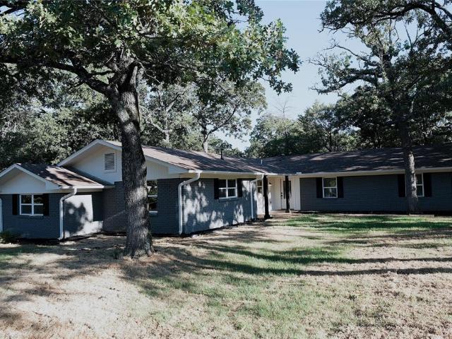 17 Circle Drive