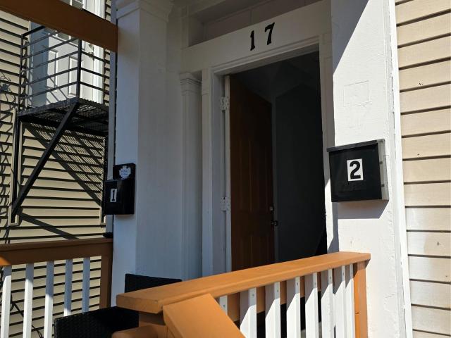 17 Conklin Street