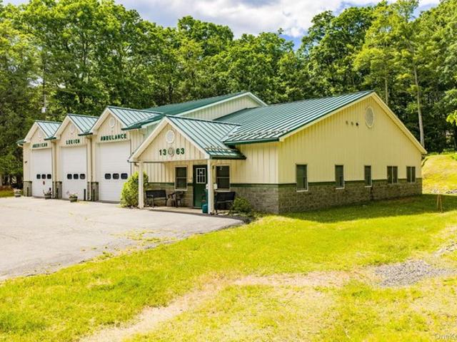 17 Collins Rd, Eldred, NY 12732