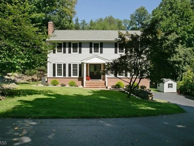 17 Colonel Evans Dr, Morris Twp, NJ 07960