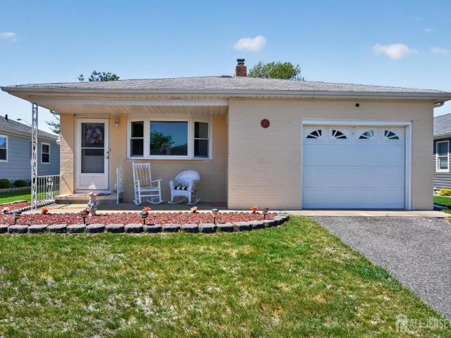 17 Corinth Place