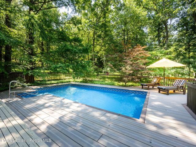 17 Clovewood Road