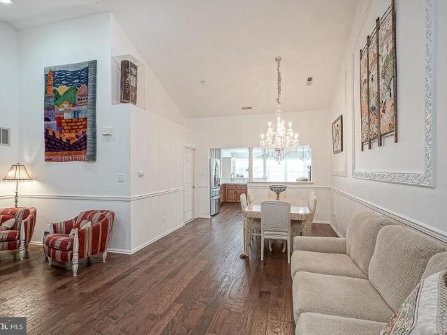 17 Clifford Drive