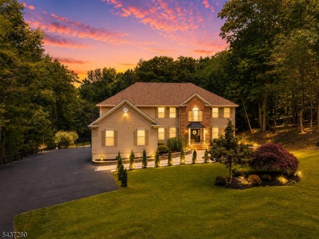 17 Cromwell Dr
