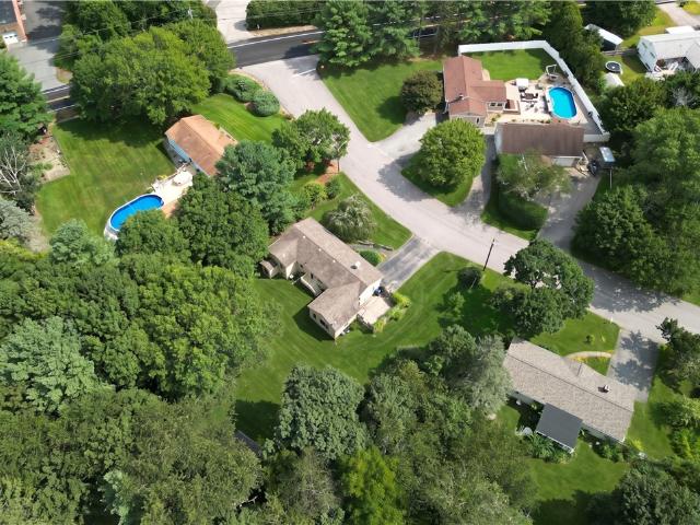 17 Crest Drive