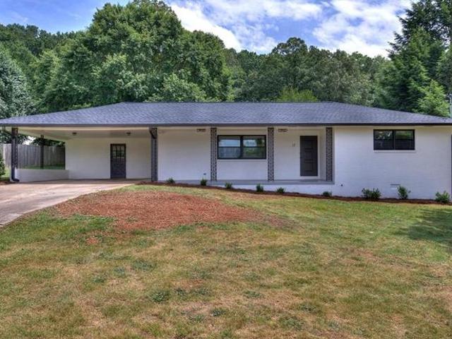 17 Crestwood Rd, Cartersville, GA 30121