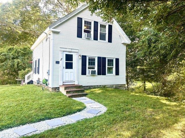 17 Cutler St, Medway, MA 02053