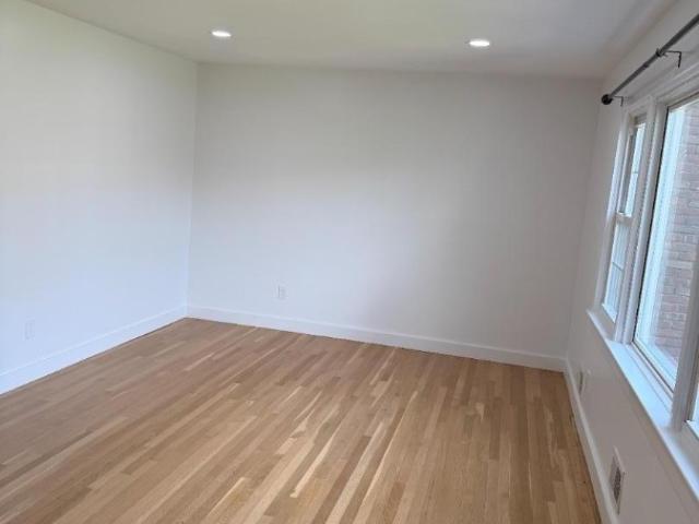 17 Dartmouth Ave # 2A
