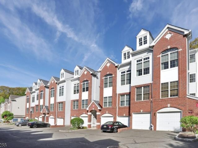 17 De Bruyle Ct # 17