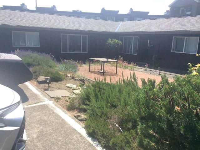 17 Derby Road LTD 2 Bedroom Apartment for Rent at 2801 Ne 12th St, Renton, WA 98056 Sunset