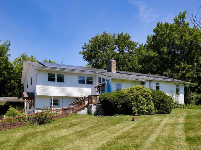 17 Derick Drive