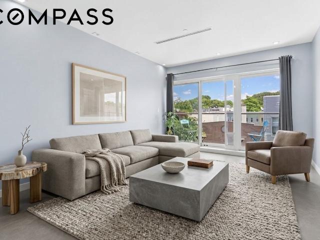 17 Diamond Street, Brooklyn, NY