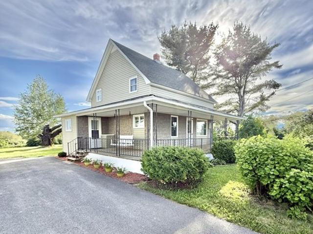17 Doucette Rd, Grand Isle, ME 04746