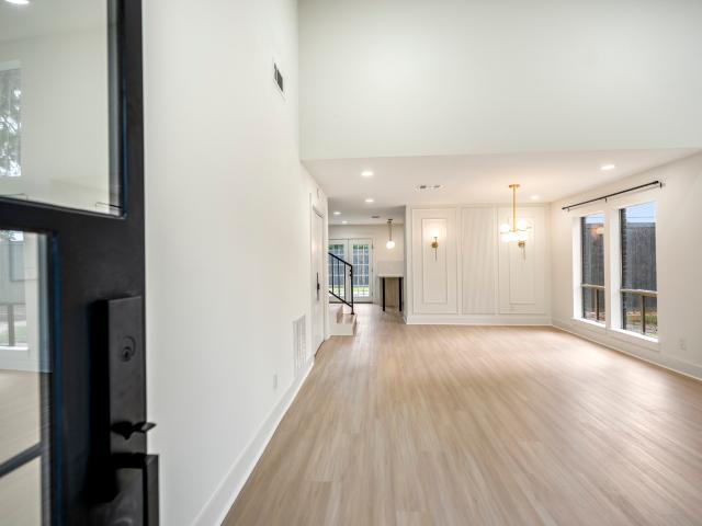 17 Dowlen Place