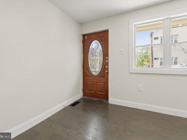 17 E Main St, Tremont, PA 17981 | MLS #PASK2025