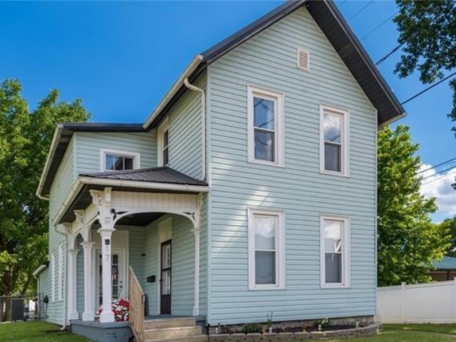 17 E Oak St, Newark, OH 43055