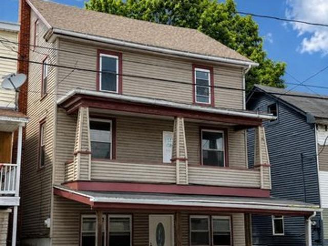 17 E Grand Ave, Tower City, PA 17980